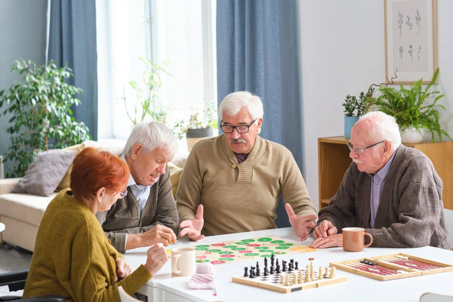 10 Brain Games to Improve Cognition for Seniors - The Vineyards Residence